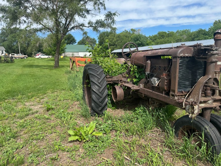 PUBLIC FARM EQUIPMENT, SHOP, BEER ADVERTISING AUCTION, OWNERS; LYNN AND ...